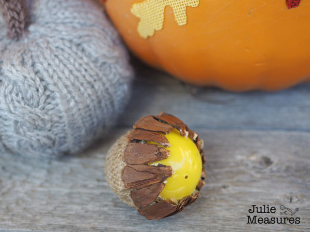 DIY Fall Decor - Make oversized acorns perfect for fall decorating!