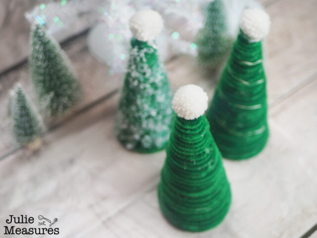 Christmas Tree Pipe Cleaner Craft - Julie Measures